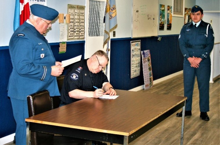 New Officer Sworn In - 581 Castlegar Royal Canadian Air Cadet Squadron